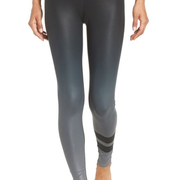 ALO Yoga | Pants & Jumpsuits | Alo Yoga Gradient Ombre Black Gray ...